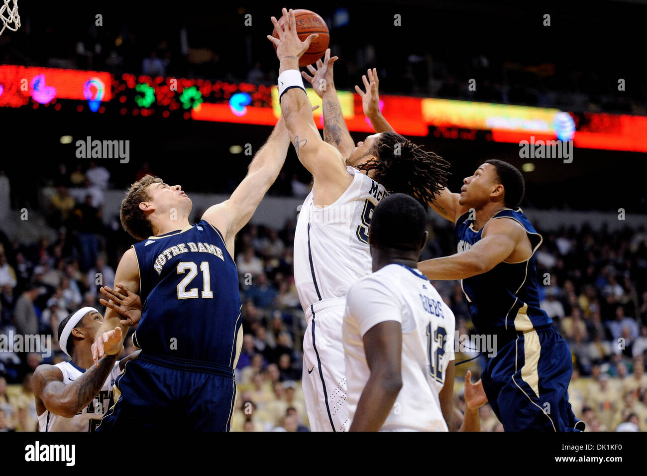 Jan. 24, 2011 - Pittsburgh, PENNSYLVANNIA, U.S - Pittsburgh Panthers ...