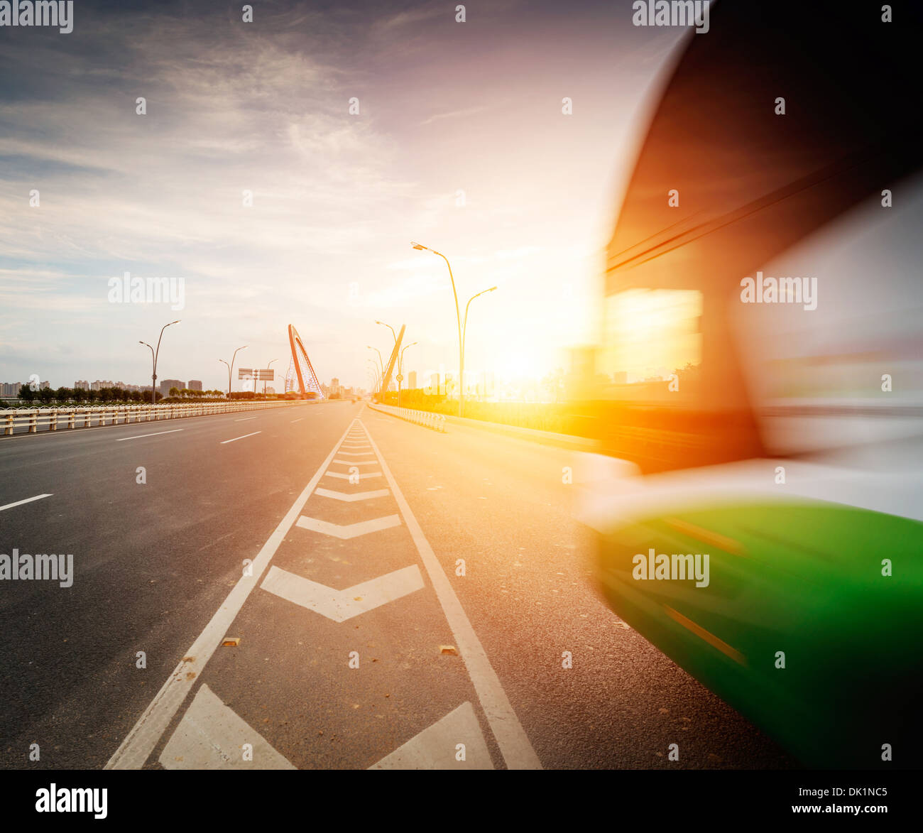 Bridge circulation hi-res stock photography and images - Alamy