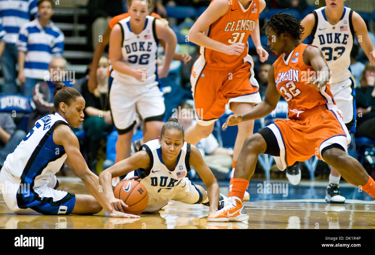 Jan. 26, 2011 - Durham, North Carolina, U.S - Duke guard Shay Selby (3 ...