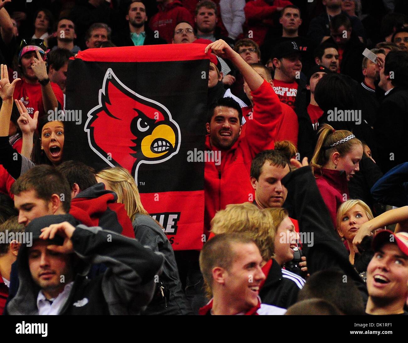 Louisville cardinals fans hi-res stock photography and images - Alamy