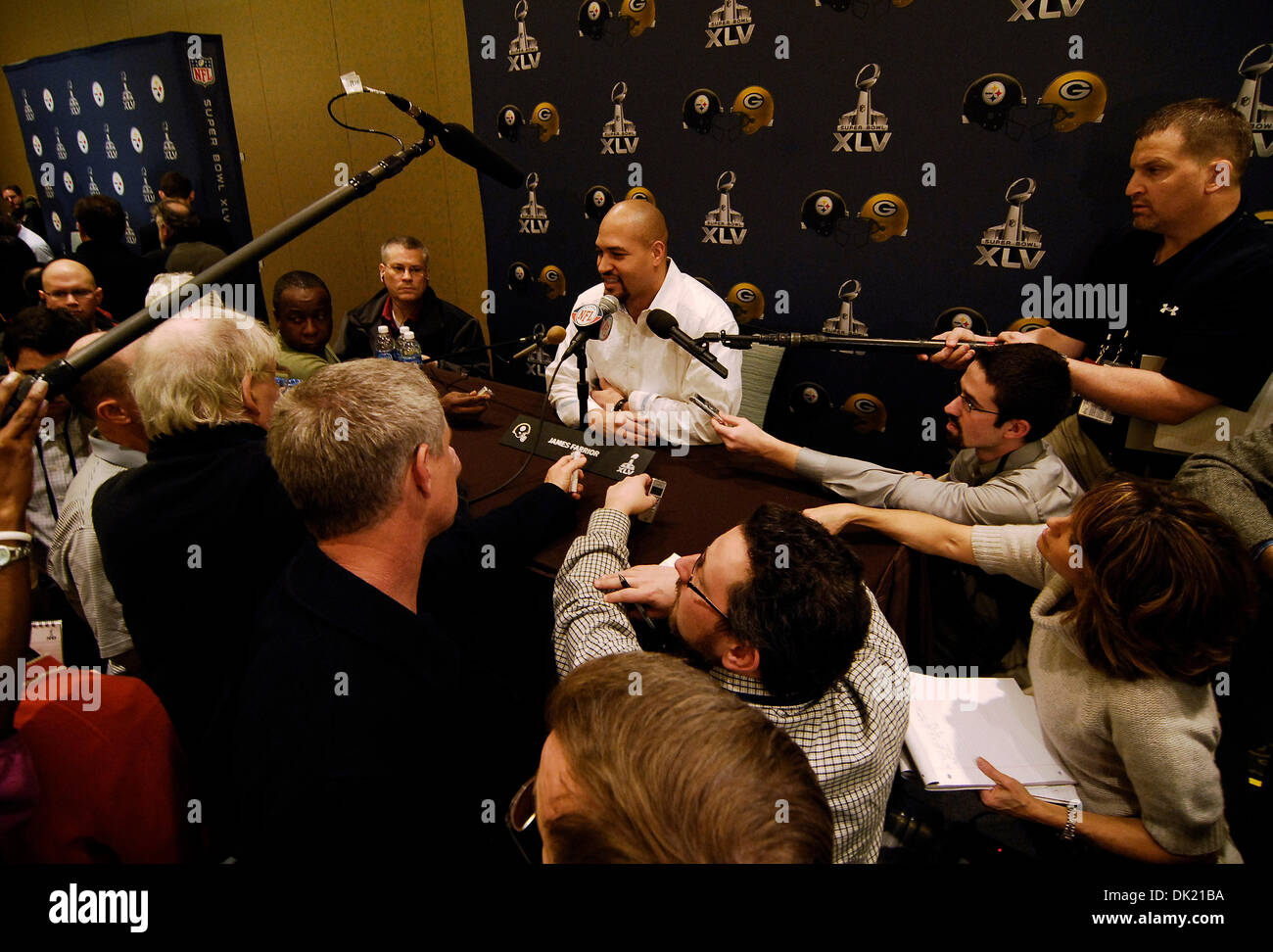 Jan. 31, 2011 - Fort Worth, TX, UNITED STATES - Linebacker JAMES ...