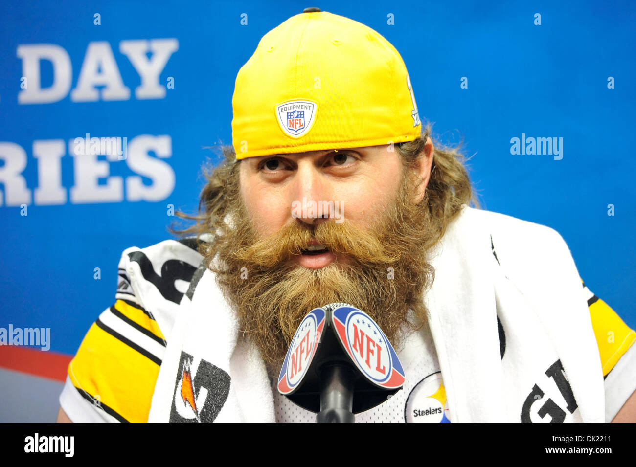 Pittsburgh steelers defensive end brett hi-res stock photography and ...