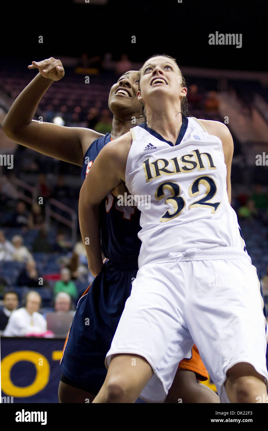 Notre dame forward becca bruszewski hi-res stock photography and images ...
