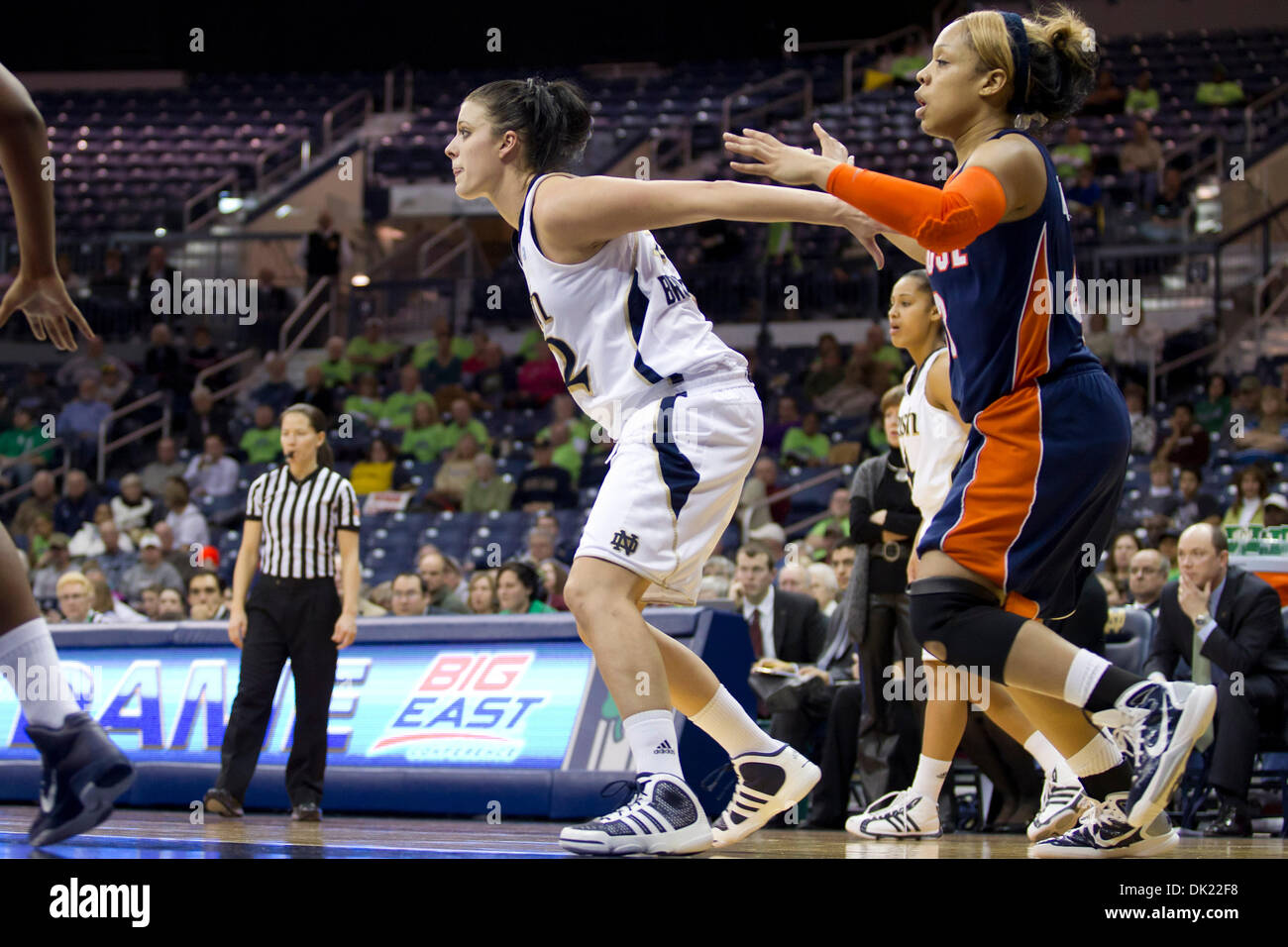 Notre dame forward becca bruszewski hi-res stock photography and images ...