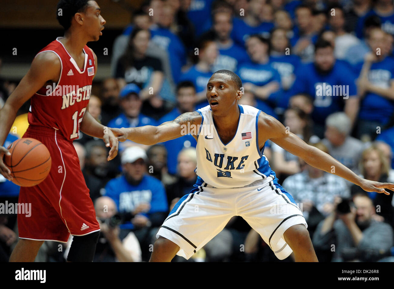 Duke blue devils basketball court hi-res stock photography and images ...
