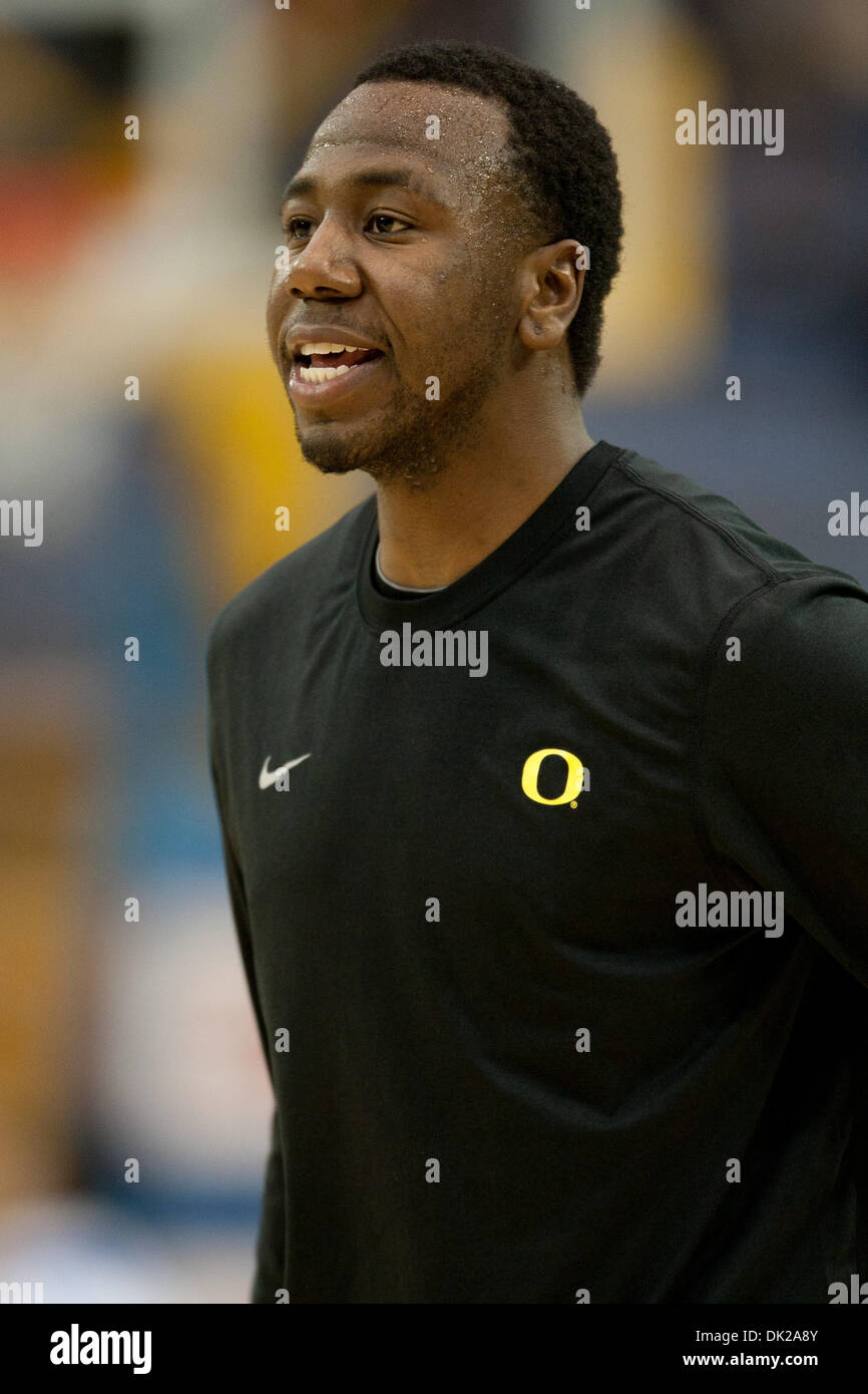 Feb. 10, 2011 - Westwood, California, U.S - Oregon Ducks guard Malcolm ...