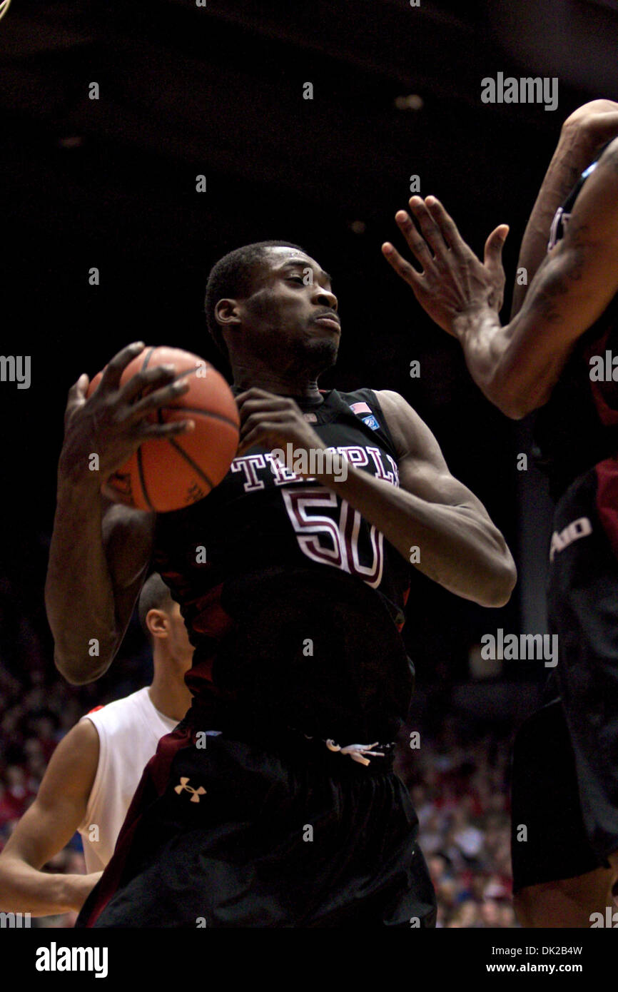 Feb. 12, 2011 - Dayton, Ohio, U.S.A - Temple Owls forward Micheal Eric ...