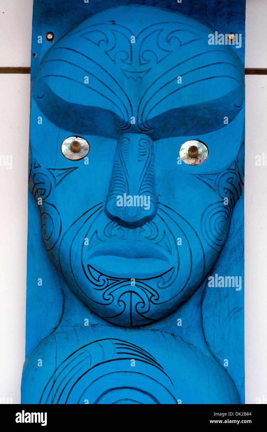 Maori Male Sculpture High Resolution Stock Photography and Images - Alamy