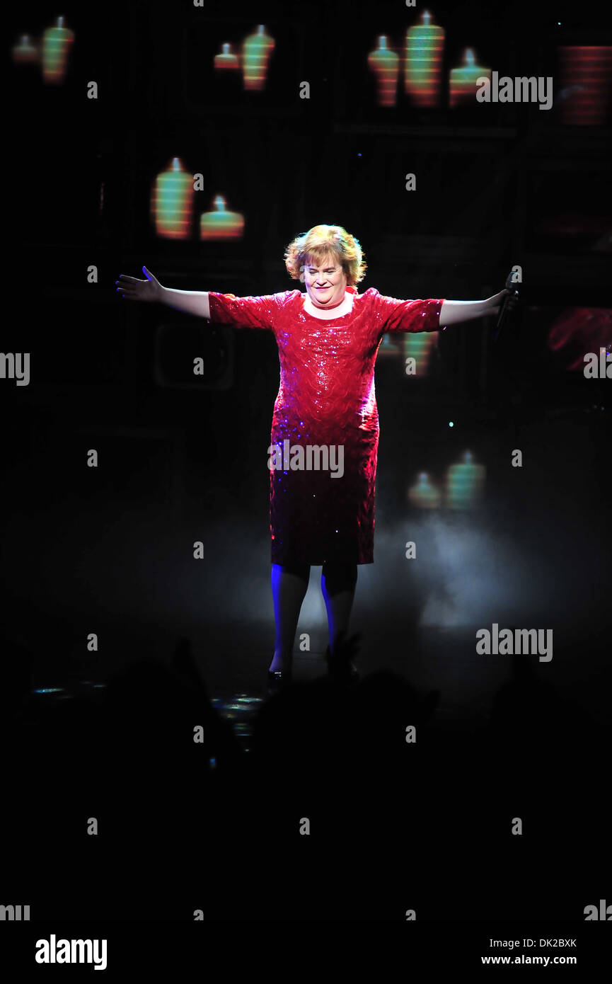Susan Boyle Opening Night of 'I Dreamed a Dream' musical about life of ...