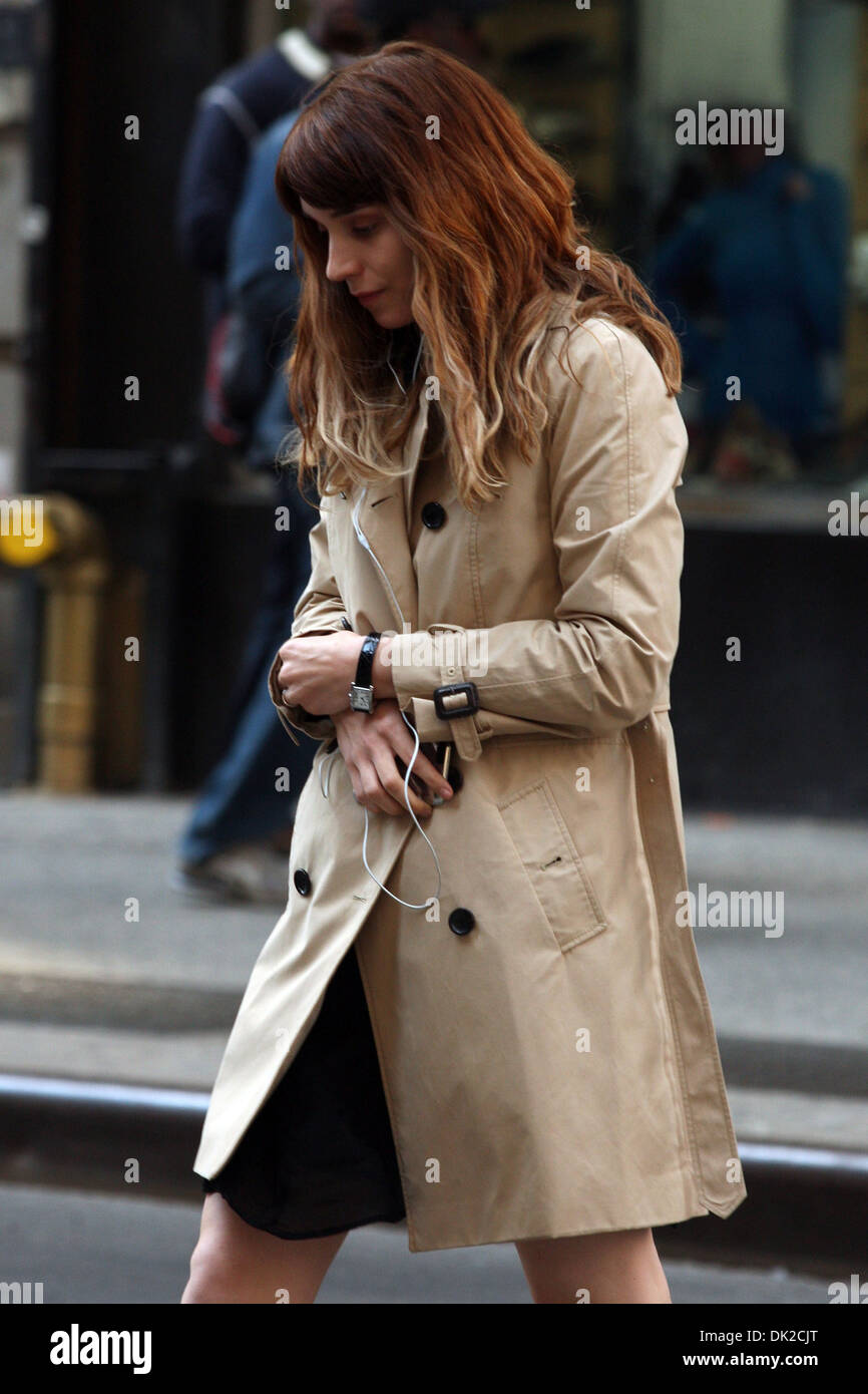 Rooney Mara 2022 Street Style