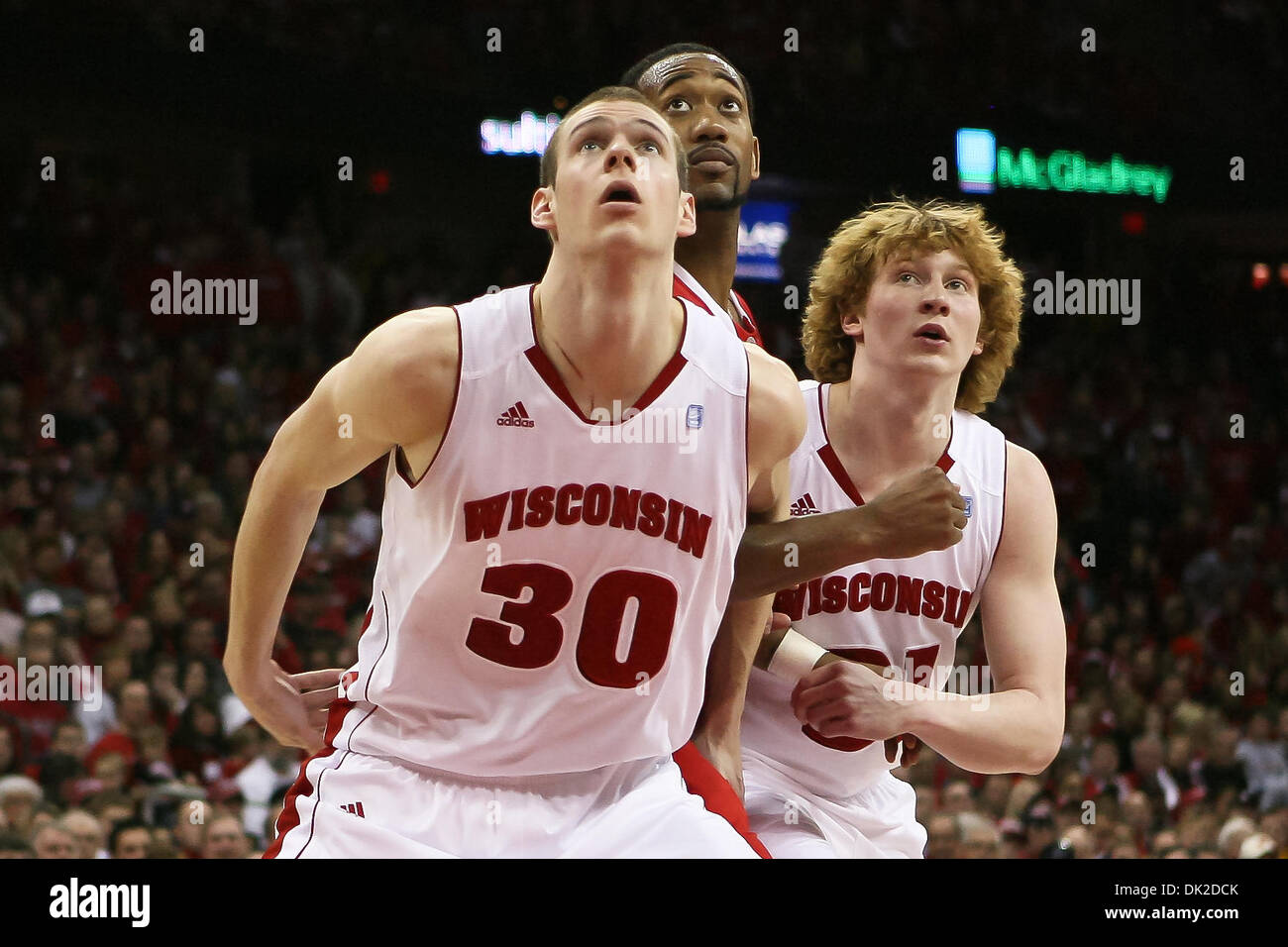 Wisconsin badgers forward mike bruesewitz hi-res stock photography and ...