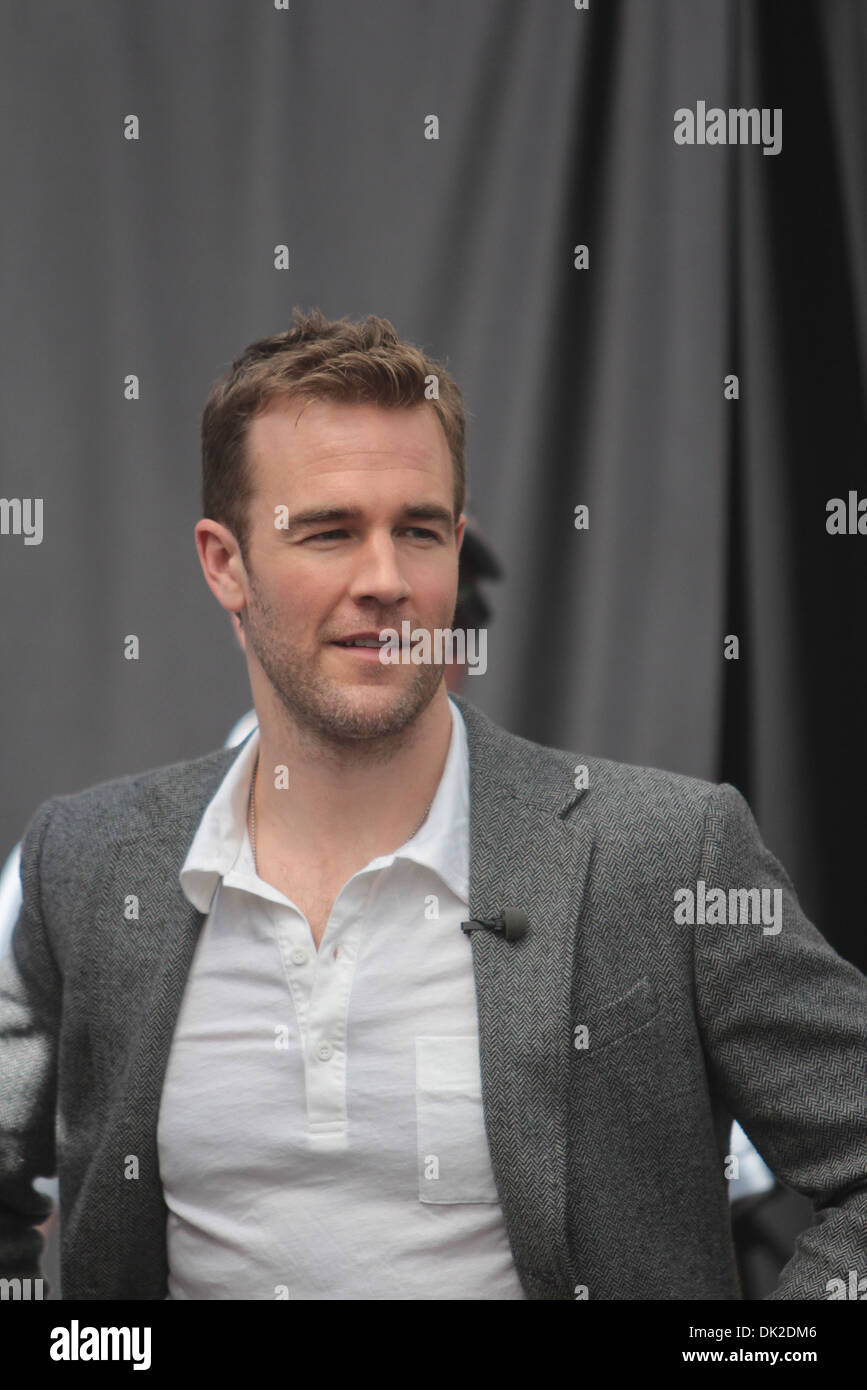 James Van Der Beek Celebrities at Grove to appear on entertainment news ...