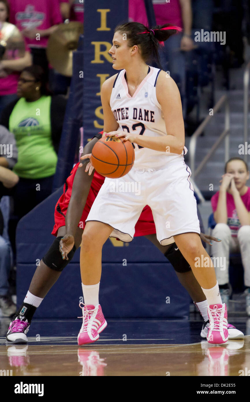Notre dame forward becca bruszewski hi-res stock photography and images ...