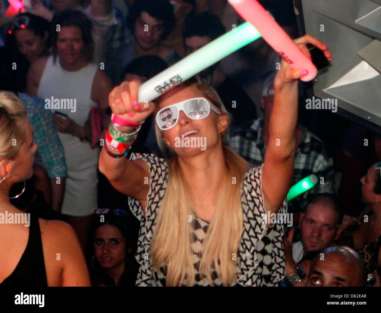 Paris Hilton wears DJ Afrojack sunglasses at Jacked party at Mansion ...