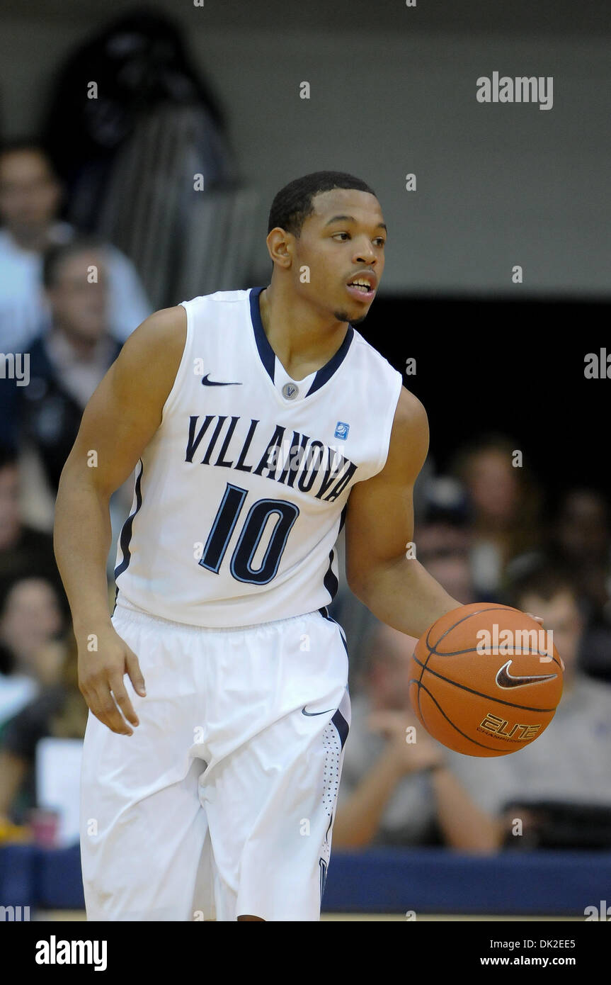 Feb. 12, 2011 - Villanova, Pennsylvania, U.S - Villanova Wildcats guard ...