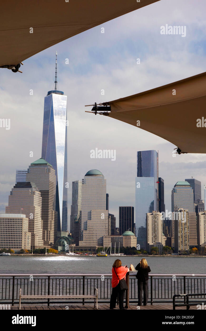World Trade Center towers NYC from New Jersey Stock Photo - Alamy