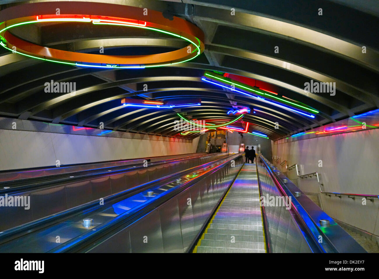 Nj path trains hi-res stock photography and images - Alamy