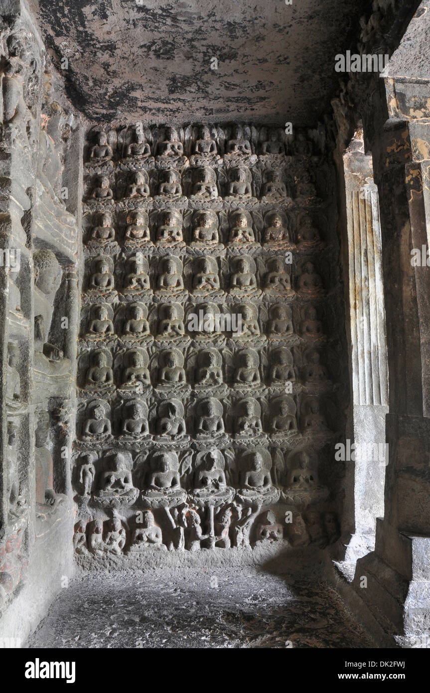 Cave 07: The Shravasti miracle represented by a sculpture on both sides ...