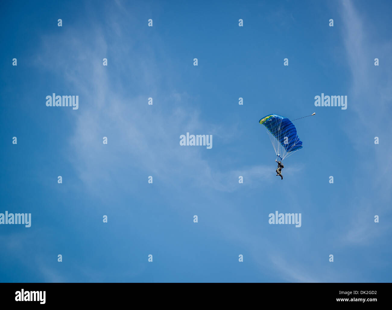 Sport parachutist hi-res stock photography and images - Alamy