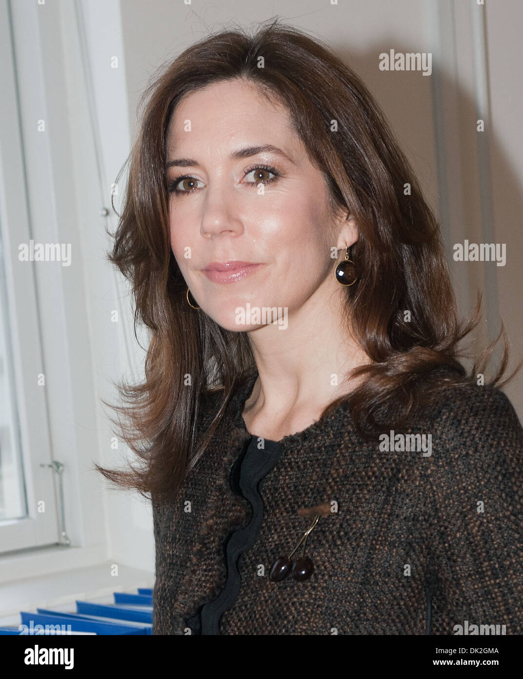 Crown Princess Mary of Denmark visits Ballerup medical research centre ...