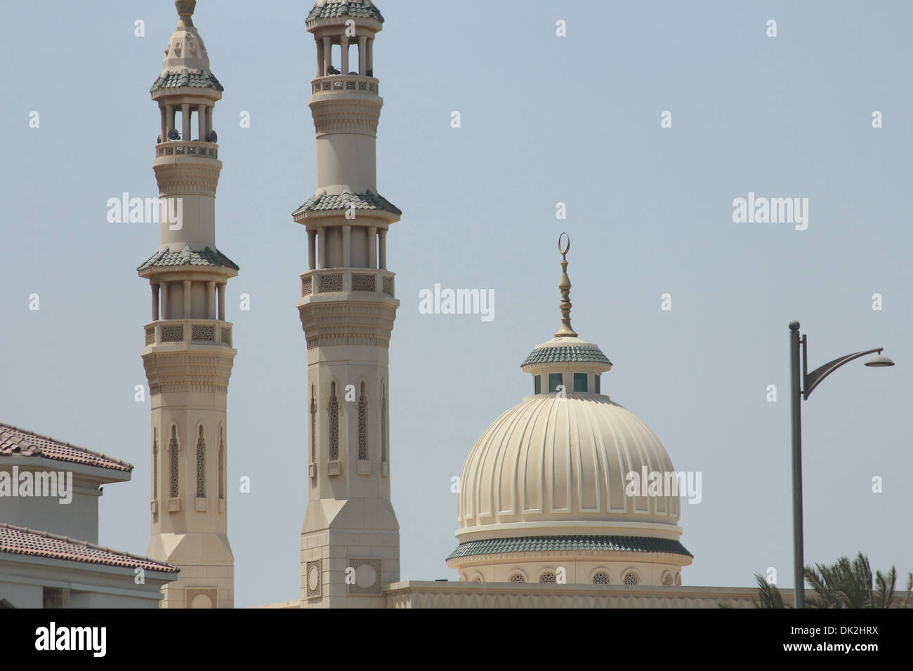 Mosque top pinnacle hi-res stock photography and images - Alamy