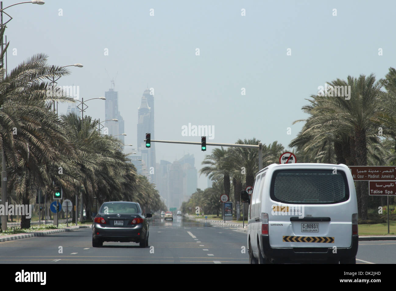Dubai roads and traffic Stock Photo - Alamy