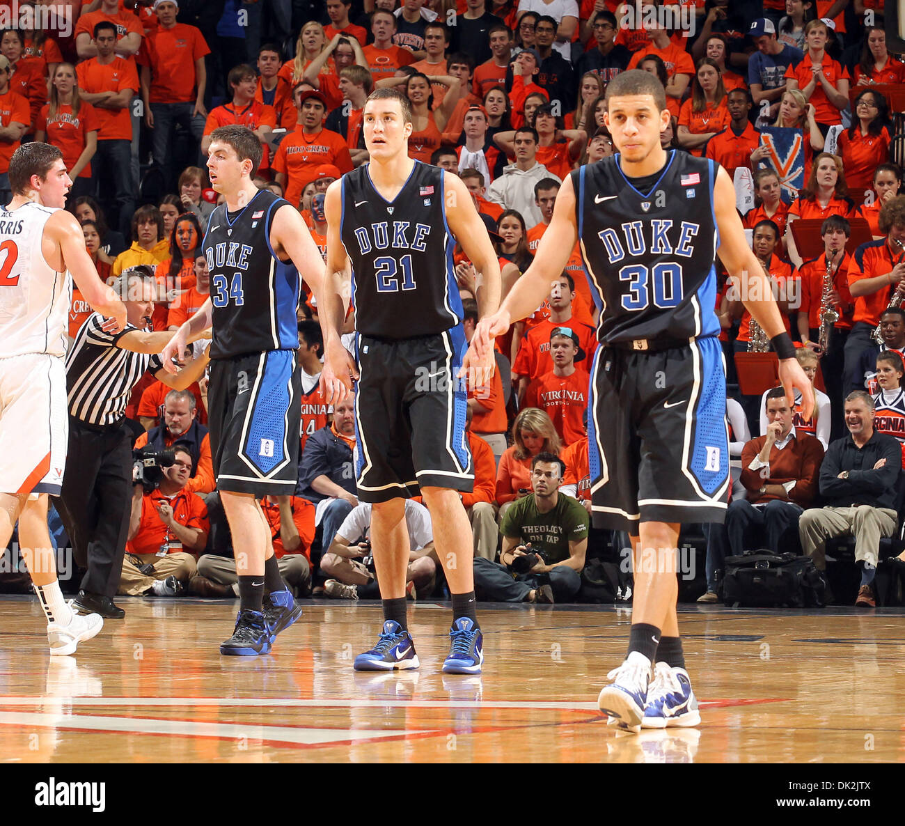 Duke blue devils basketball court hi-res stock photography and images ...