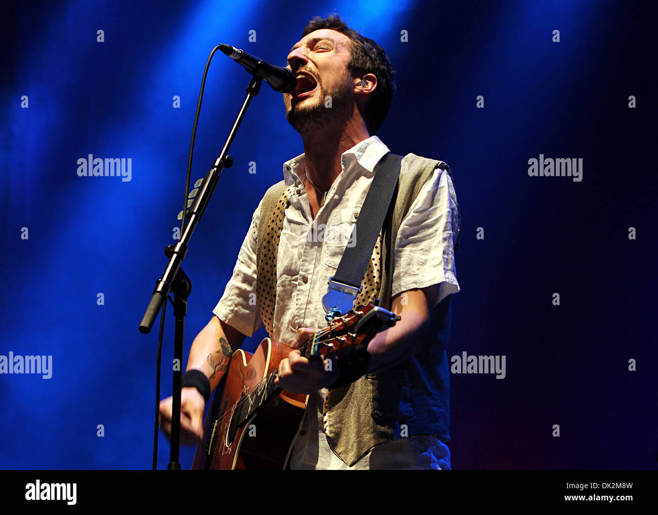 Frank turner wembley hi-res stock photography and images - Alamy