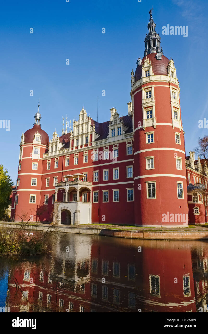 Bad muskau castle hi-res stock photography and images - Alamy