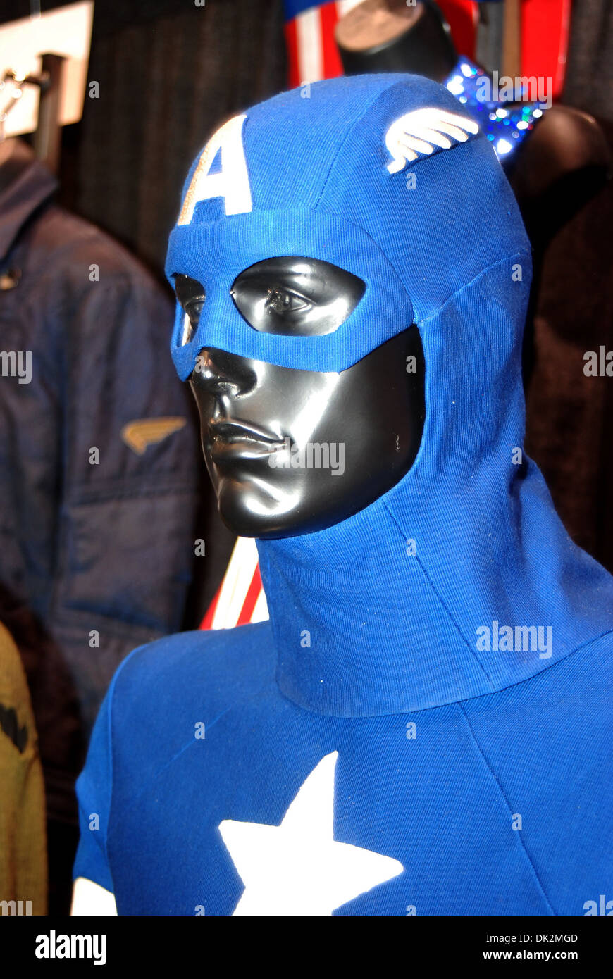 C2e2 chicago comic entertainment expo hi-res stock photography and ...