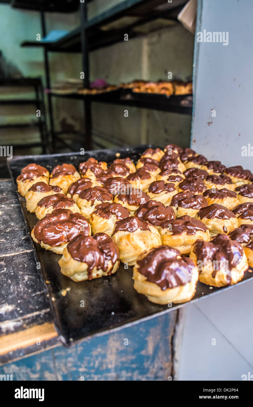 pan of freshly baked Moroccan beignet in Fez Stock Photo - Alamy