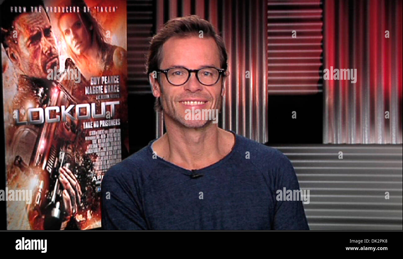 Guy Pearce Muscles