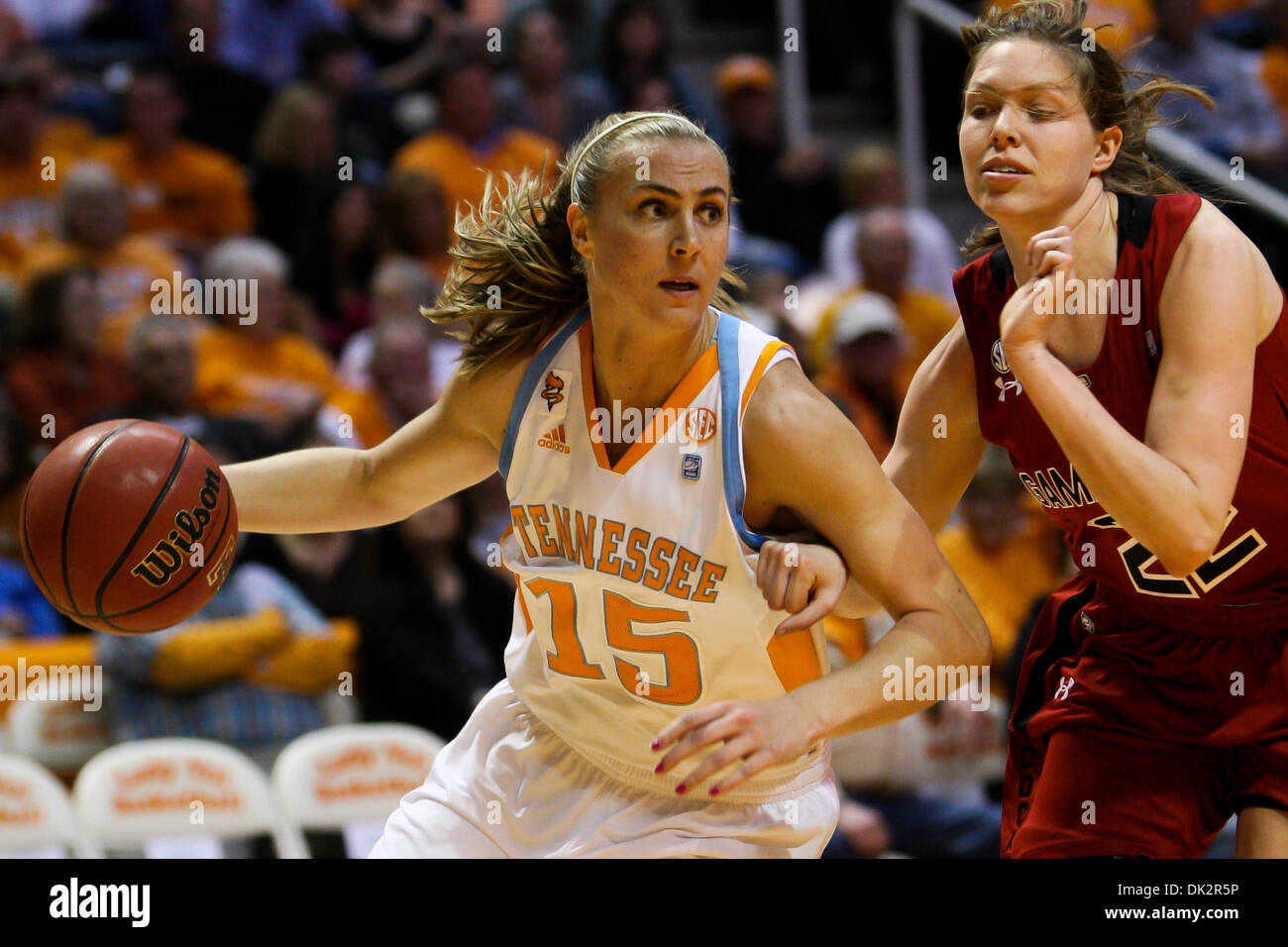 Feb. 17, 2011 - Knoxville, Tennessee, U.S - Tennessee forward Alicia ...
