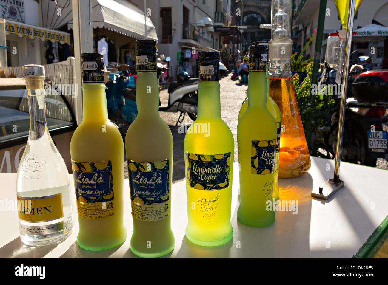 Limoncello bottle hi-res stock photography and images - Alamy