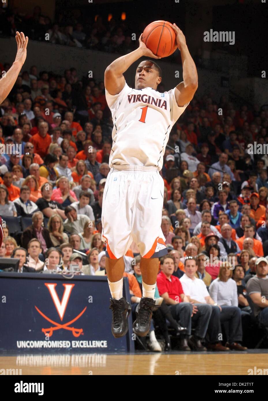 Virginia tech ball state basketball hi-res stock photography and images ...