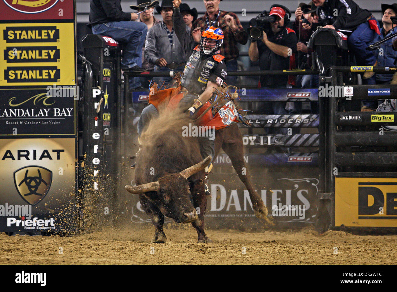 Austin meier professional bull rider hi-res stock photography and ...
