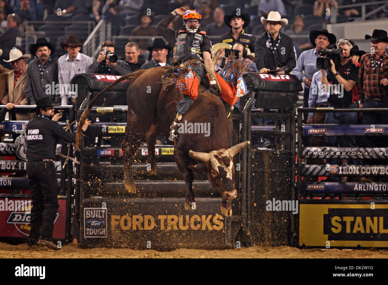 Austin meier professional bull rider hi-res stock photography and ...