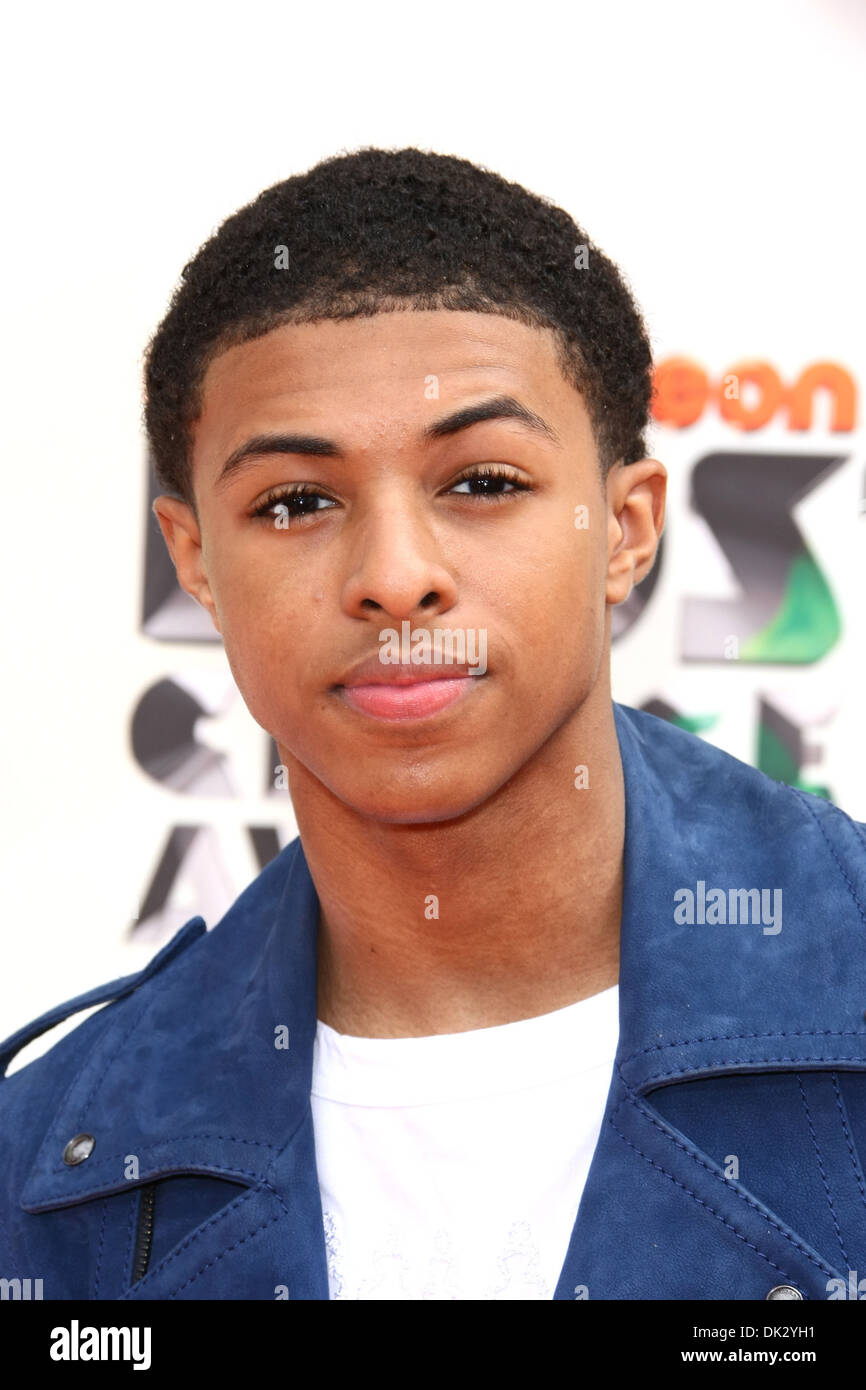 Diggy Simmons 2012 Kids Choice Awards held at Galen Center - Arrivals ...