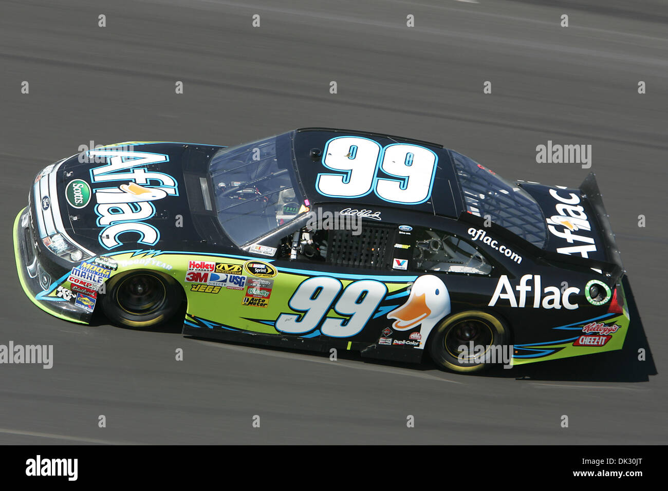 Carl edwards driver aflac ford hi-res stock photography and images - Alamy