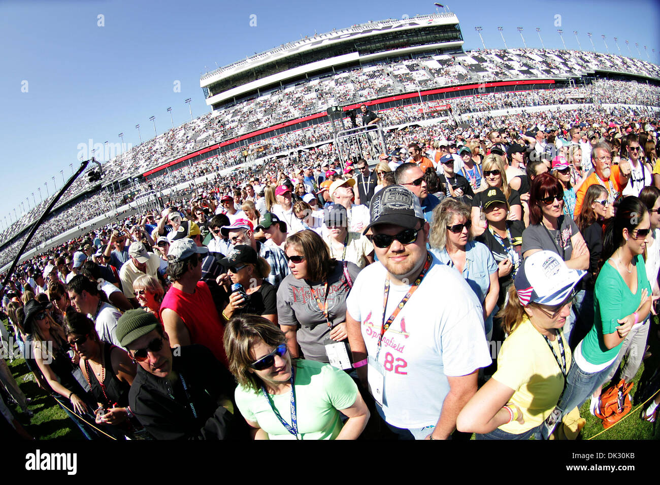 Daytona international speedway crowd hi-res stock photography and ...