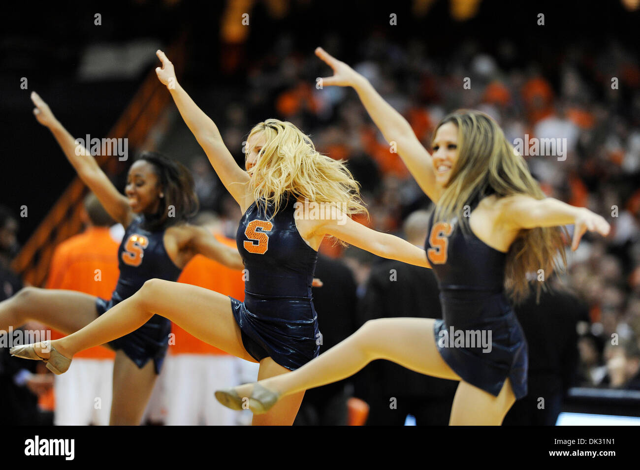 February 19, 2011: The Syracuse University Dance Team entertains the ...