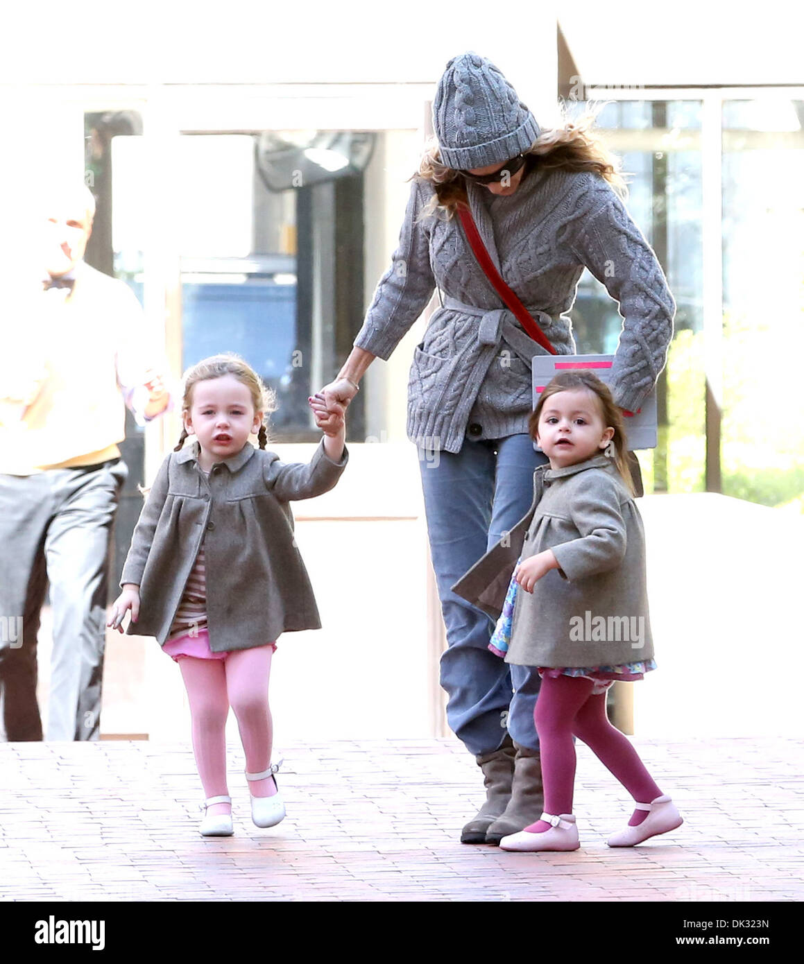 Sarah Jessica Parker picking up her twin daughters Marion Broderick and ...