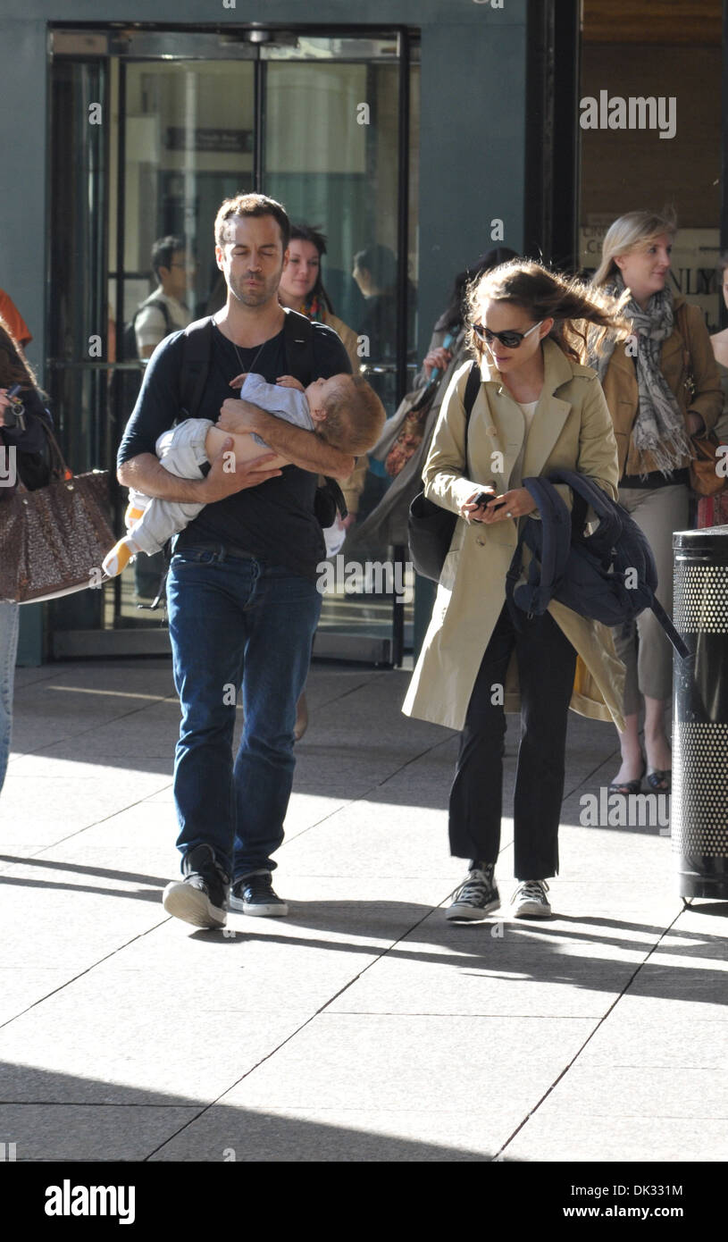 Natalie portman son aleph portman millepied hi-res stock photography ...