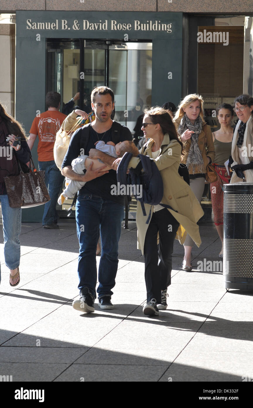 Natalie Portman spotted with husband Benjamin Millepied and son Aleph ...