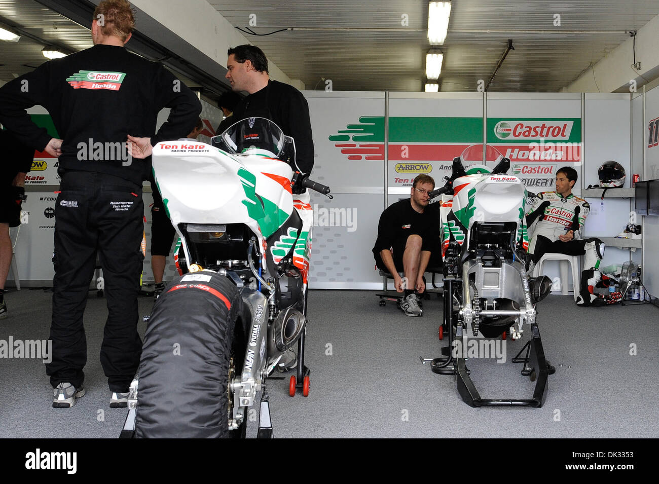 Honda castrol superbike team hi-res stock photography and images - Alamy