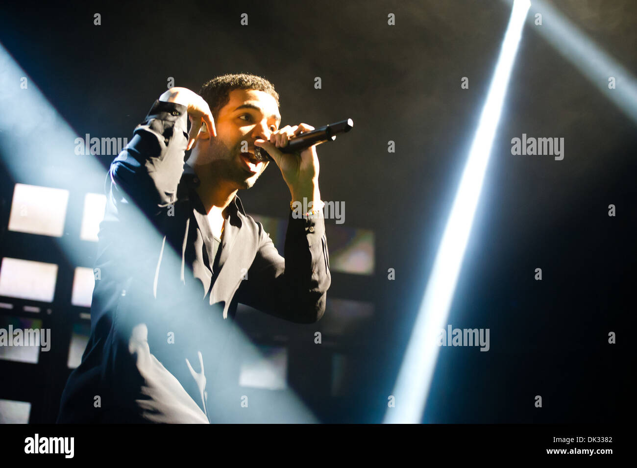 Drake performs at the LG Arena Birmingham, England - 19.04.12 .com ...
