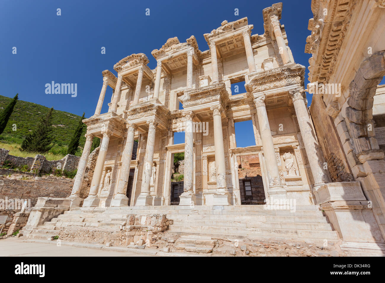 Celsius library of Ephesus in Kusadasi, Turkey Stock Photo - Alamy