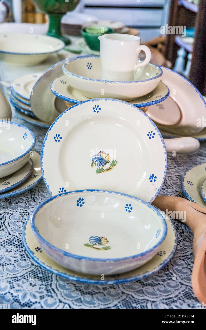 Famous hand decorated ceramic pots in Grottaglie, south of Italy Stock ...
