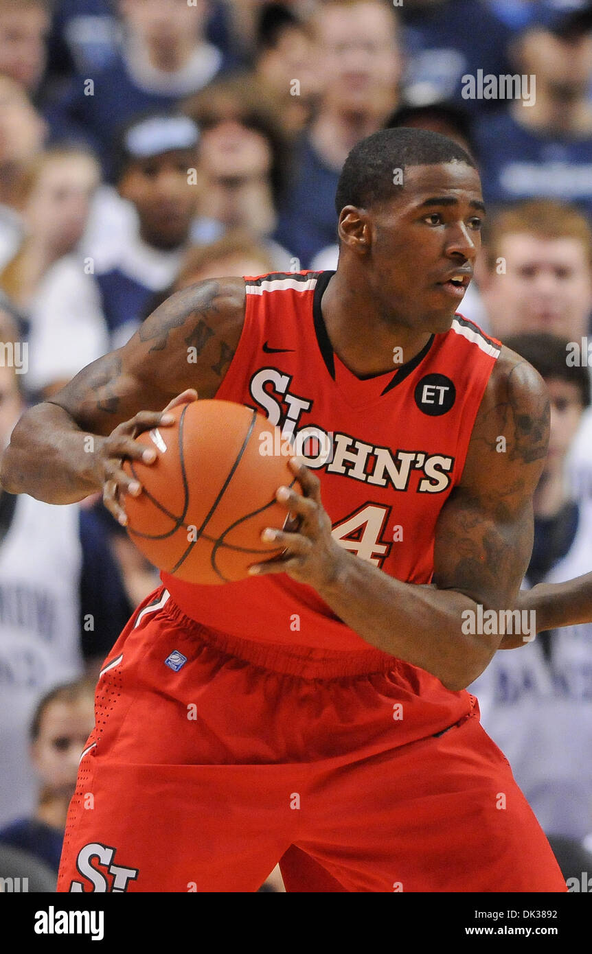St john's red storm basketball hi-res stock photography and images - Alamy