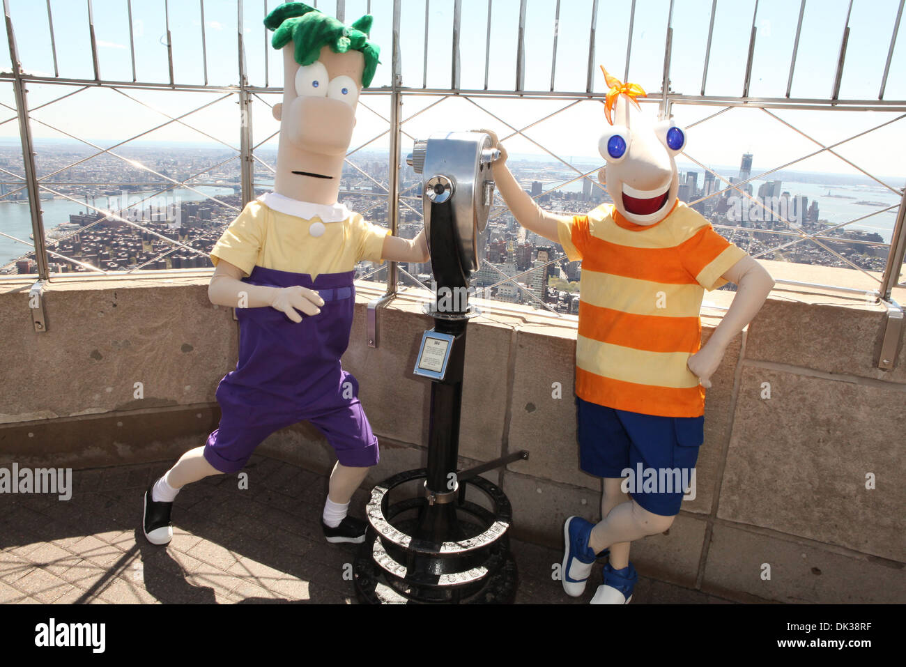 Phineas and Ferb Disney's 'Phineas and Ferb' visit Empire State ...